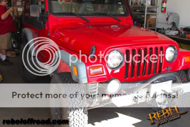 Rebel Offroad: Jeep JK and TJ RotoPax Mounts | Pirate 4x4